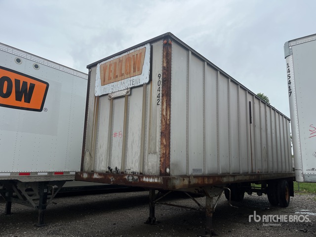 1973 Trailmobile A31D1AAE 28 ft x 96 in Remorque fourgon | Ritchie Bros ...