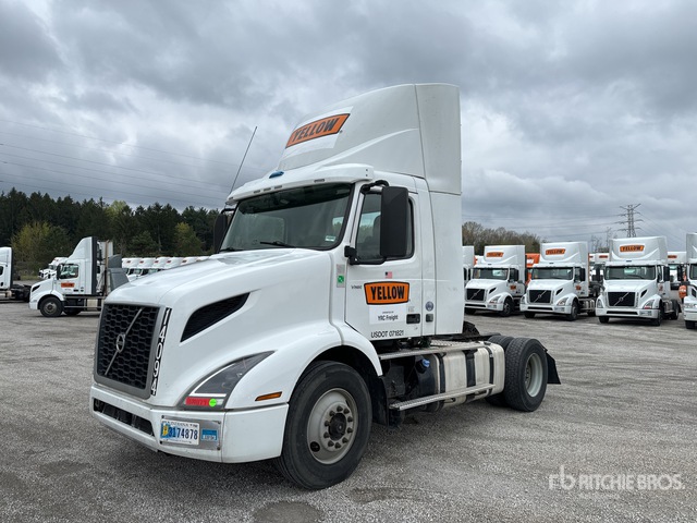 2019 Volvo VNR 4x2 S/A Day Cab Truck Tractor | Ritchie Bros. Auctioneers