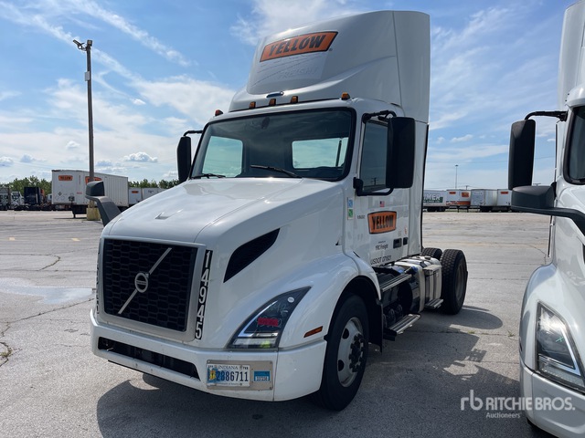 2021 Volvo VNR 4x2 S/A Day Cab Truck Tractor | Ritchie Bros. Auctioneers