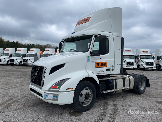 2018 Volvo VNR 4x2 S/A Day Cab Truck Tractor | Ritchie Bros. Auctioneers