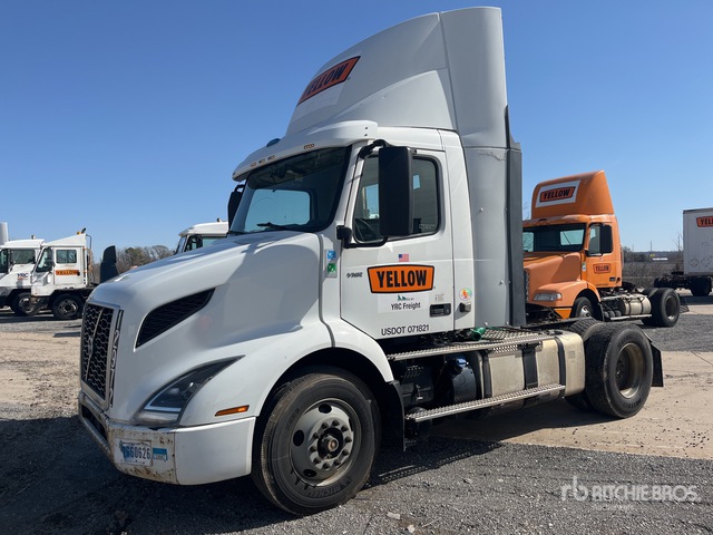 2019 Volvo VNR 4x2 S/A Day Cab Truck Tractor | Ritchie Bros. Auctioneers