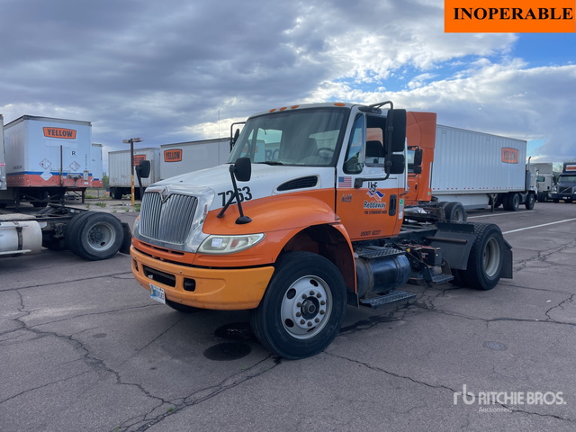 2005 International 4400 4x2 S/A Day Cab Truck Tractor (Inoperable ...