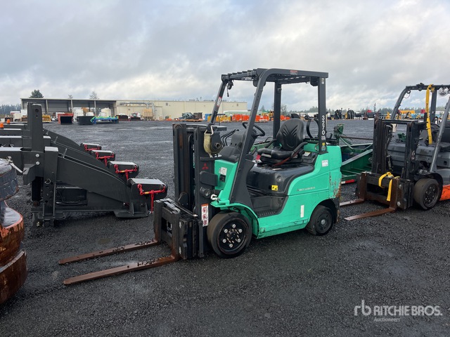 2021 Mitsubishi FGC25N4 5000 lb Caretilla de Ruedas de Macizas ...