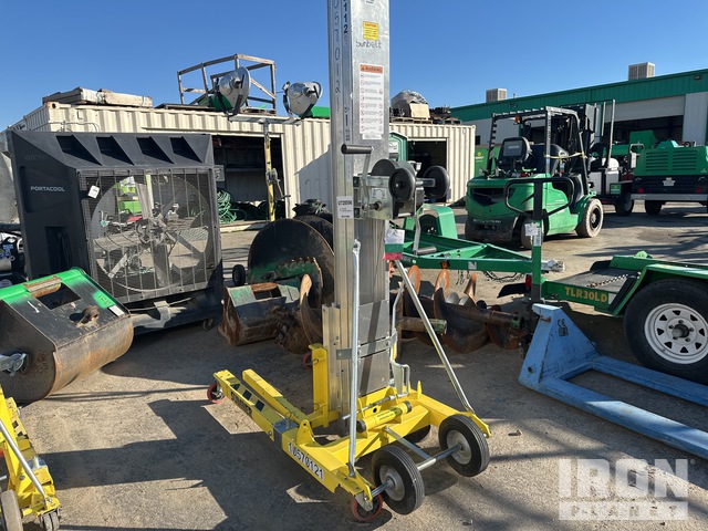 2022 Sumner 2112 Material Hoist in Fowler, California, United States ...