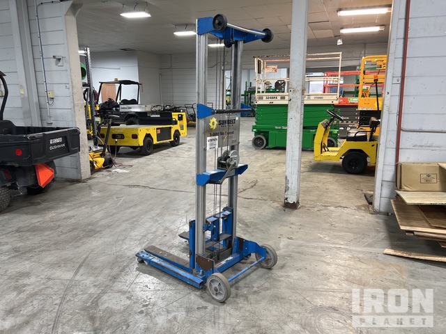 2016 Genie GL-10 Material Hoist in Pinellas Park, Florida, United ...