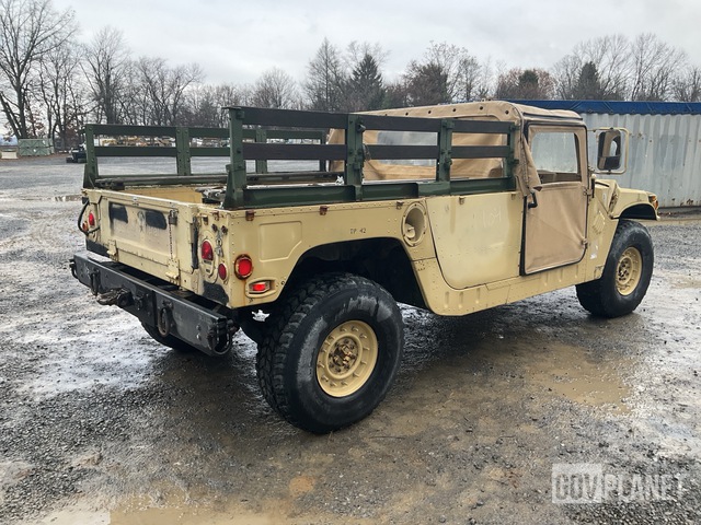 AM General M1097R1 HMMWV 2 Door Soft Top w/Truck Body in Chambersburg ...