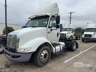 2009 International 8600 4x2 S/A Day Cab Truck Tractor in Garland, Texas ...