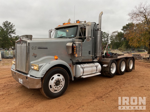 2007 Kenworth W900 8x6 Tri/A Day Cab Truck Tractor in Elkhart, Texas ...