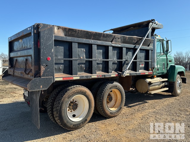 1994 Mack CH613 6x2 T/A Dump Truck in Breckenridge, Texas, United ...
