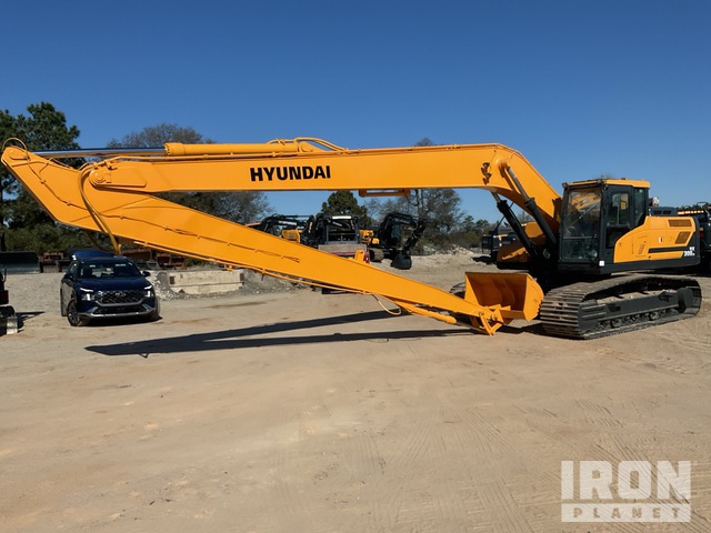 2017 Hyundai HX300LR Long Reach Tracked Excavator in Columbia, South ...