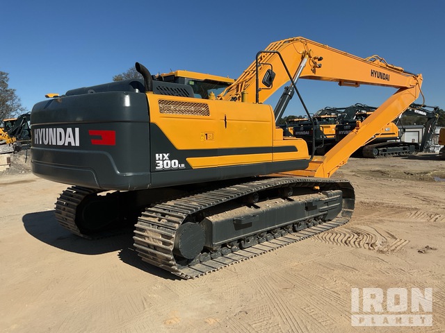 2017 Hyundai HX300LR Long Reach Tracked Excavator in Columbia, South ...