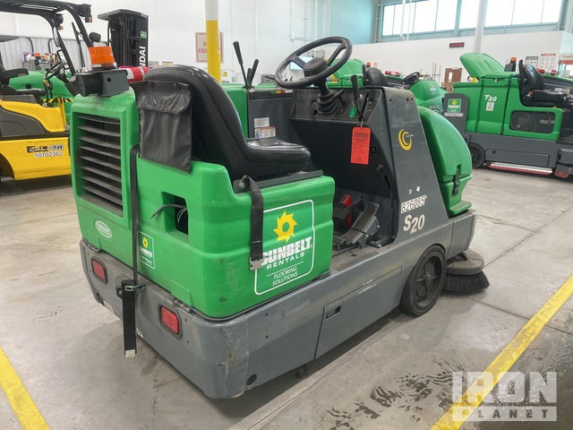 2016 Tennant S20 Ride-On Floor Sweeper in Grand Rapids, Michigan ...