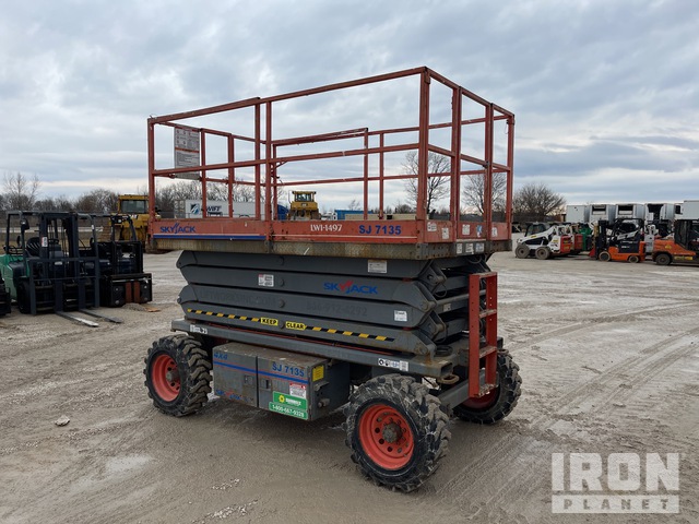 2006 Skyjack SJ7135 Dual Fuel 4x4 Scissor Lift in Morris, Illinois ...