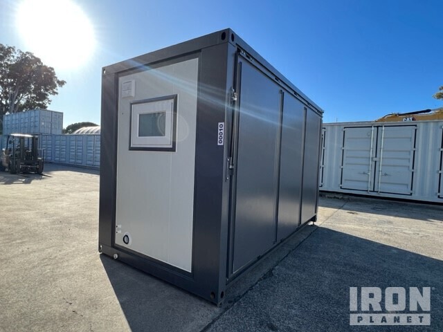 4 m x 6 m Folding Portable Storage Building (Unused) in Carole Park ...