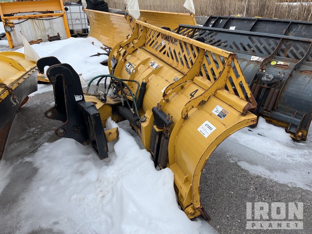 Horst Welding 120 in Snow Plow in Richmand Hill, Ontario, Canada (Asia ...