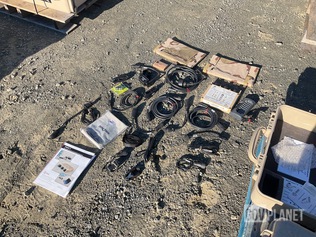 Surplus (4) Iris Technology Spaces II Solar Portable Communications ...