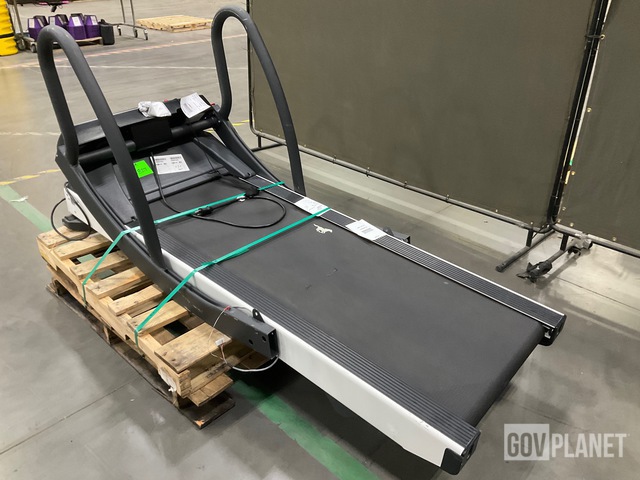 Surplus Trackmaster TMX428CP 220 Treadmill in Chambersburg ...