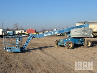 2004 Genie S-45 4WD Gasoline Telescopic Boom Lift in Carleton, Michigan ...