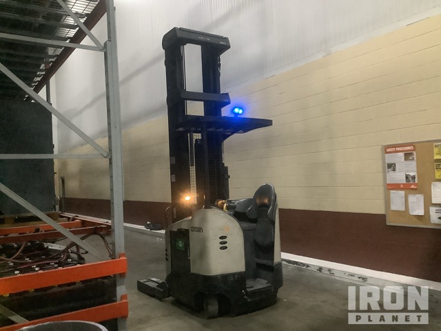 2008 Crown RR5200 4500 lb Electric Forklift in Jessup, Pennsylvania ...