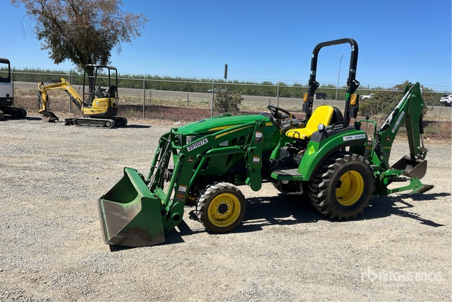2020 John Deere 2032R 4WD Utility Tractor | Ritchie Bros. Auctioneers