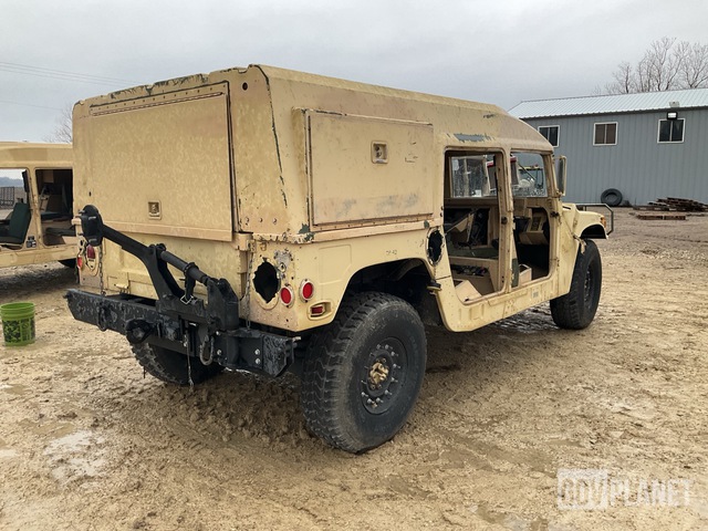 Surplus AM General M1097R1 HMMWV 4 Door Hard Top w/Helmet Top in ...