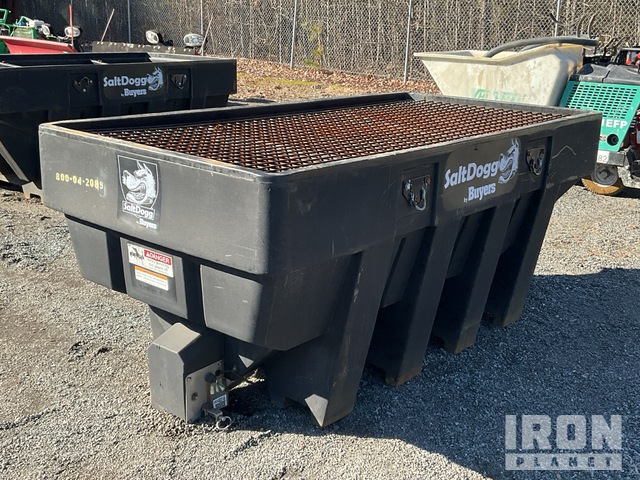 SaltDogg SHPE2000 Electric Salt Spreader - Fits Truck in North East ...