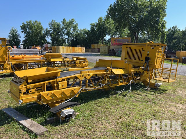2019 (unverified) Gomaco RC Conveyor Hydraulic 22 ft x 24 in Concrete ...