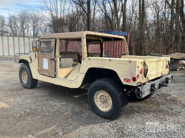 Surplus AM General M1097 HMMWV 4 Door Soft Top w/Truck Body in ...