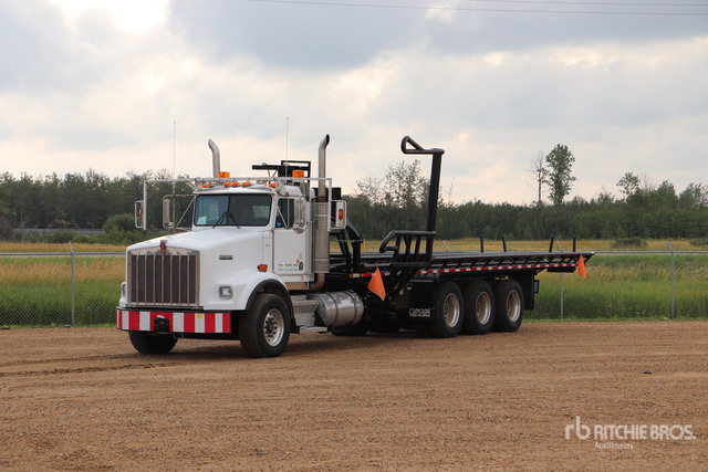 2005 Kenworth T800 8x6 Self-Propelled Bale Mover | Ritchie Bros ...