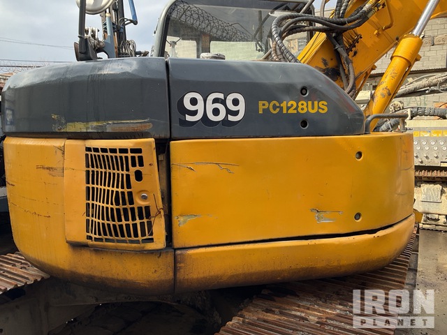 2000 Komatsu PC128US-2 Tracked Excavator in Bronx, New York, United ...