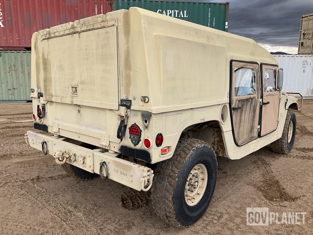 2005 AM General M1097R1 HMMWV 4 Door Hard Top w/Helmet Top in Yermo ...