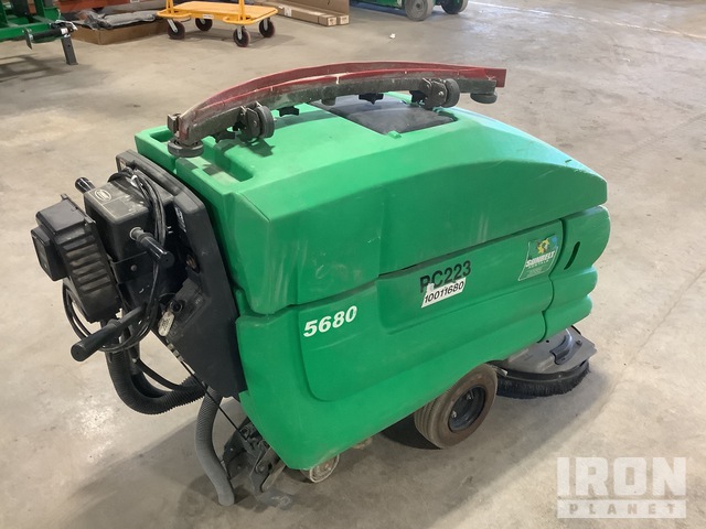 2018 Tennant 5680 Walk-Behind Floor Scrubber in Fort Wayne, Indiana ...