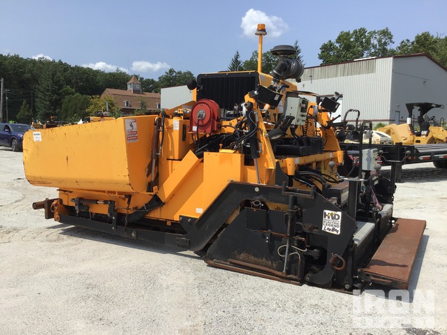 2014 LeeBoy 8510C Track Asphalt Paver in Hooksett, New Hampshire ...