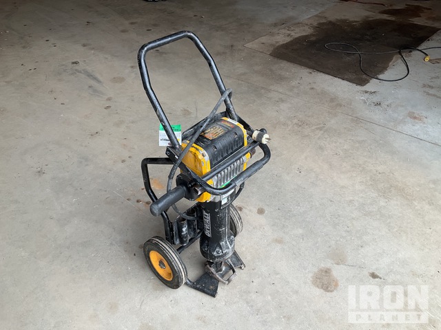 2017 Dewalt D25980K Electric Demolition Breaker in FORT GRATIOT ...
