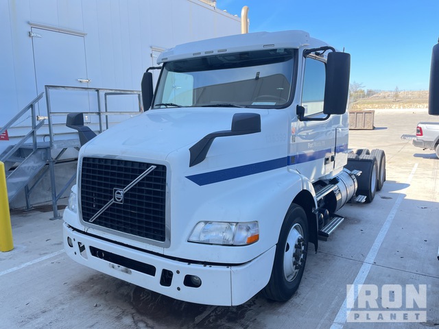 2016 Volvo VNM 6x4 T/A Sleeper Truck Tractor in Fort Worth, Texas ...