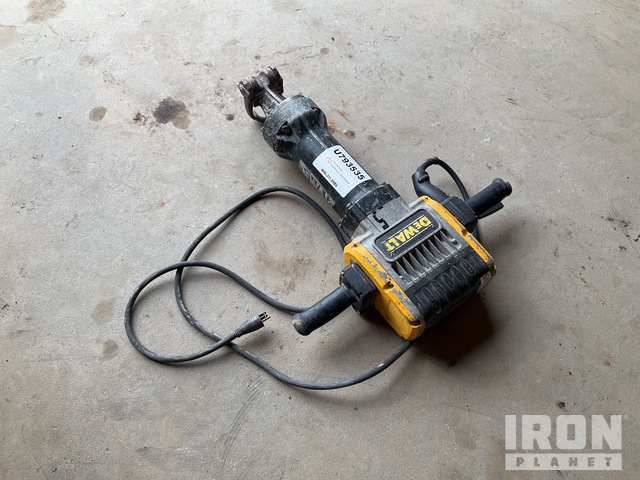 2009 Dewalt H90SG Electric Demolition Breaker in FORT GRATIOT, Michigan ...