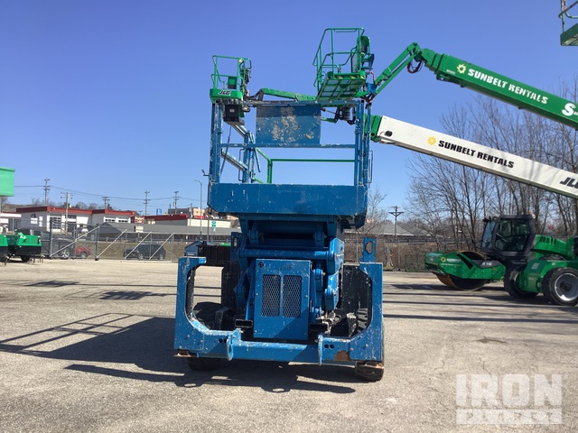 2015 Genie GS5390 4x4 Scissor Lift in Jefferson City, Missouri, United ...