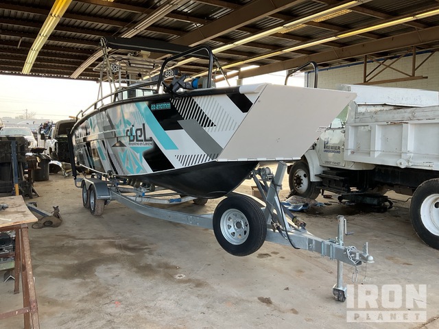 2020 HMDE Bay Boat w/ 2021 Boat Trailer in Glendale, Arizona, United ...