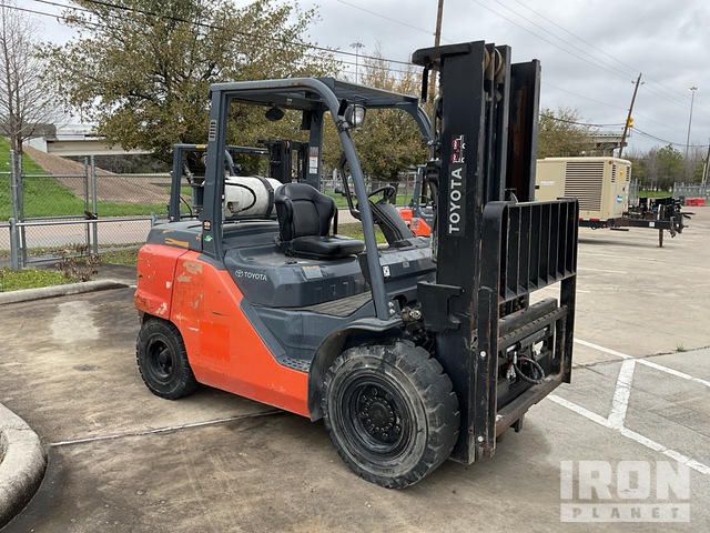 2017 Toyota 8FG45U 8500 lb Pneumatic Tire Forklift in Houston, Texas ...