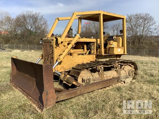 1970 Cat D6C Crawler Dozer in Zanesville, Ohio, United States ...