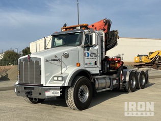 Palfinger PK32080 14770 lb Knuckle Boom on 2014 Kenworth T800 T/A 6x4 ...