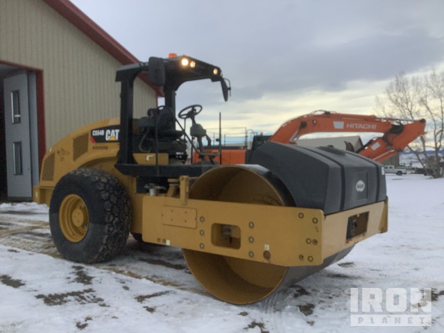2014 Cat CS54B Smooth Drum Compactor in Claresholm, Alberta, Canada ...