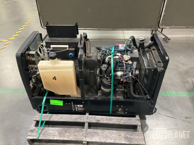 Surplus Miller Trailblazer 302 Diesel Engine Driven Welder in ...