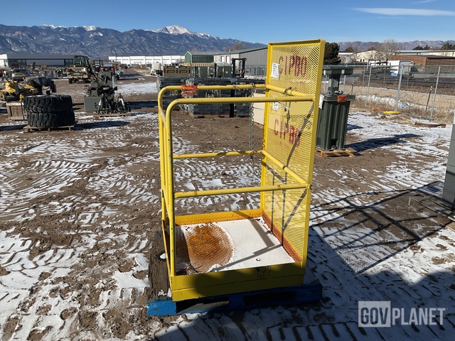 Surplus Forklift Safety Liftable Work Platform in Colorado Springs ...