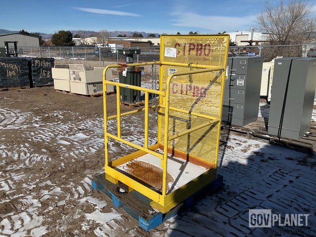 Surplus Forklift Safety Liftable Work Platform in Colorado Springs ...