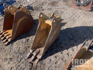 12 in Backhoe Loader Bucket - Fits Case 580 in Kiowa, Colorado, United ...