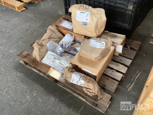 Surplus (1) Horn Assembly, (3) Electrical Plug Connectors & Assorted ...