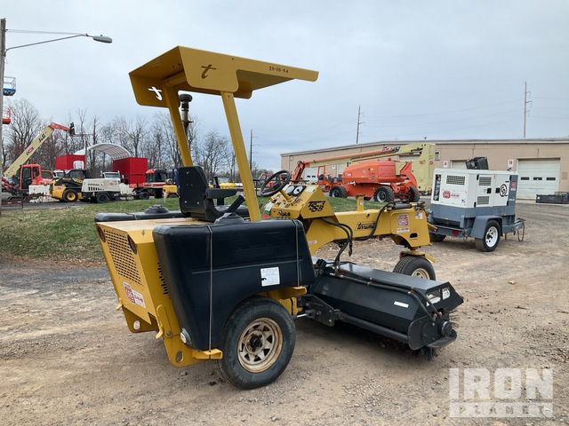 2005 Terramite TSS38 Self-Propelled Broom in Quakertown, Pennsylvania ...
