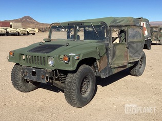 Surplus 2004 AM General M1035A2 HMMWV 4 Door Soft Top w/Truck Body in ...