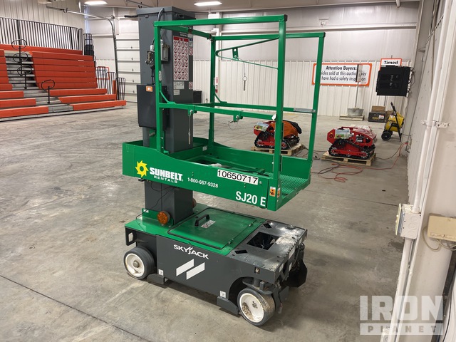 2022 Skyjack SJ20E Electric Vertical Mast Lift (Inoperable) in Odessa ...